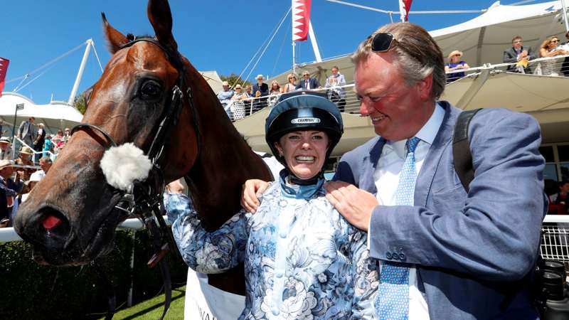 Katie In A Hurry On Magnolia Cup Winner Harry | Goodwood Media Centre