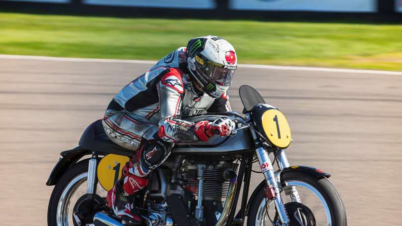 English and McGuinness win Barry Sheene thriller | Goodwood Media Centre